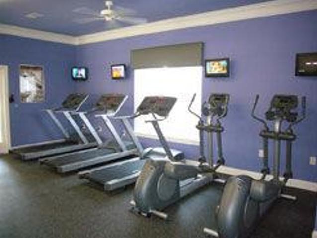 2 bed 2 bath, $932.00 in Columbia