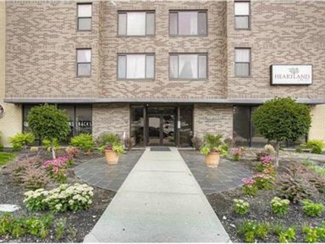 2 bed 2 bath condo in downtown Kansas City, MO