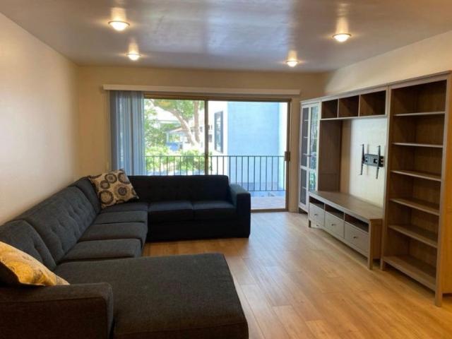 2 bed 2 bath apartment in Bankers hill/hillcrest