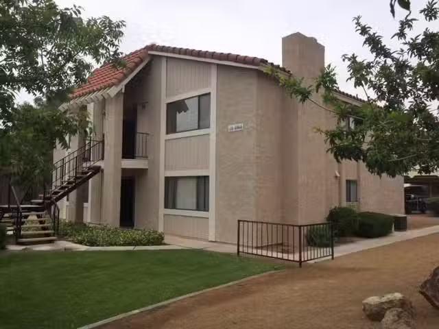 2 bed 2 bath ground level condo unit in Boulder City 1326 Geo.