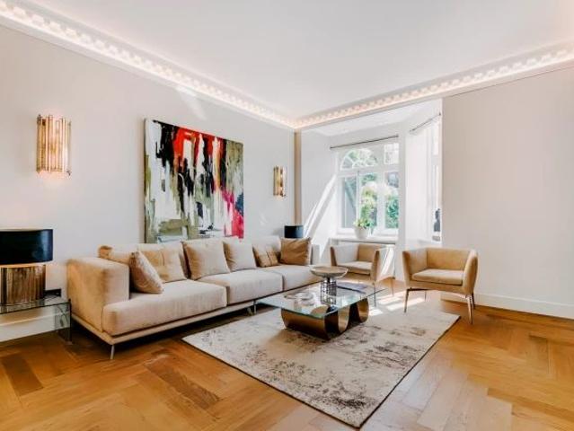 2 Bed 2 Bath, Flat 6, 26