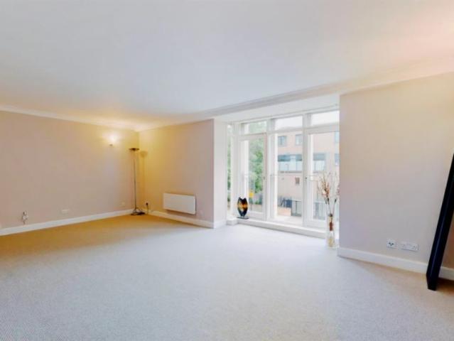 2 Bed 2 Bath, Flat 7A, 51