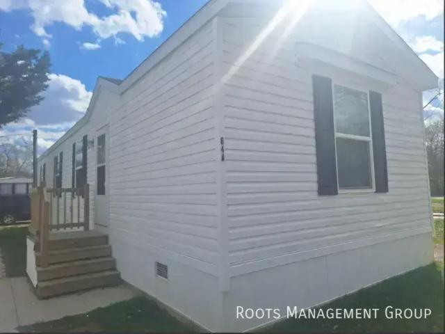 2 Bed 2 Bath Home Available for Lease at Sherwood Heights Apply Now!