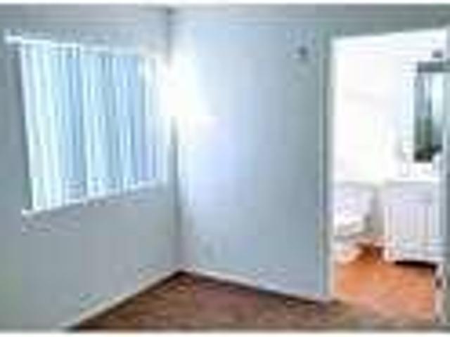 2 bed, 2 bath, safe neighborhood