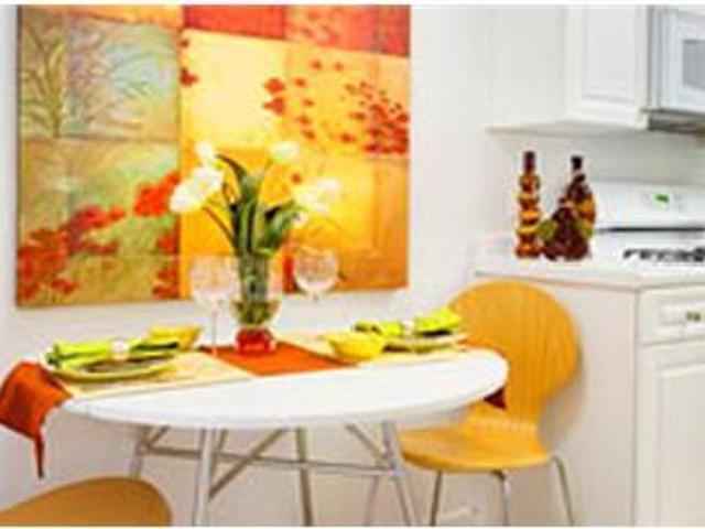 2 bed, 2 bath, safe neighborhood