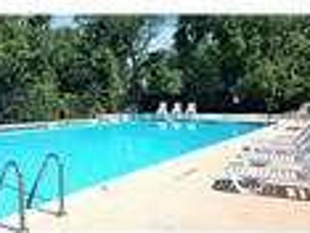 2 bed, 2 bath, safe neighborhood. $665/mo