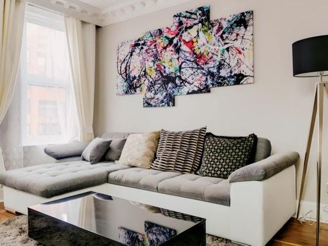 2 Bed 2 Bath, Second Floor Flat, 92