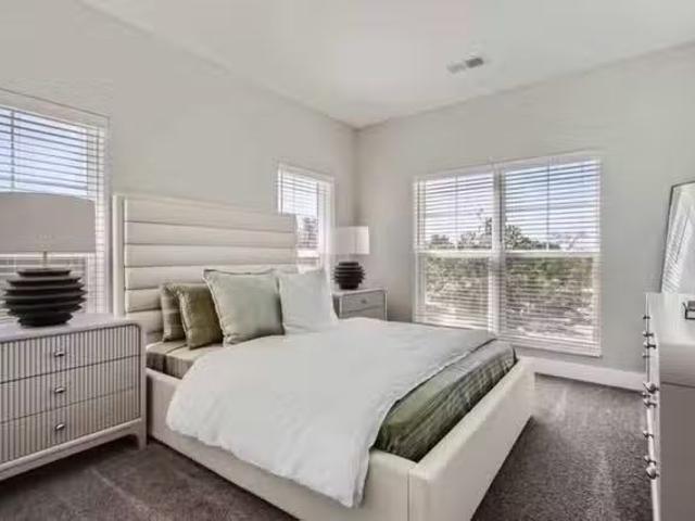 2 Bed 2 Bath The Fishinger