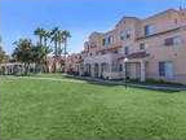 2 Bed 3 Bath