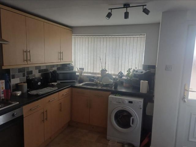 2 bed Terraced To Let