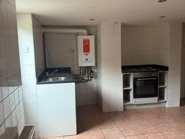 2 bed Terraced To Let