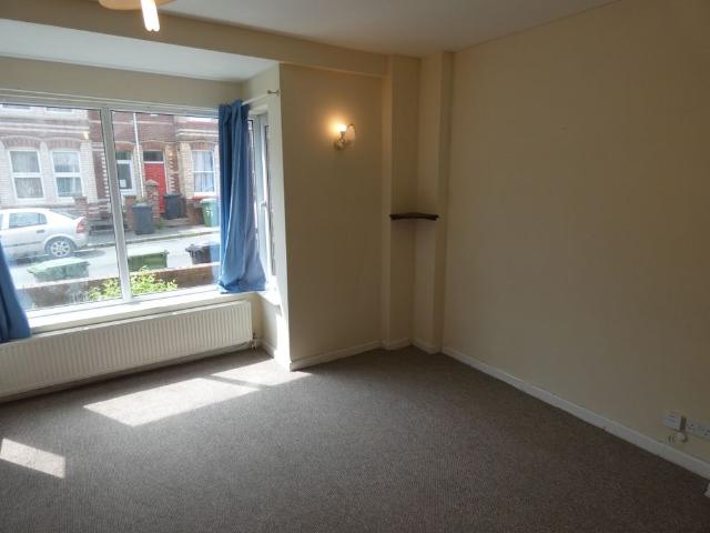 2 bed Terraced To Let