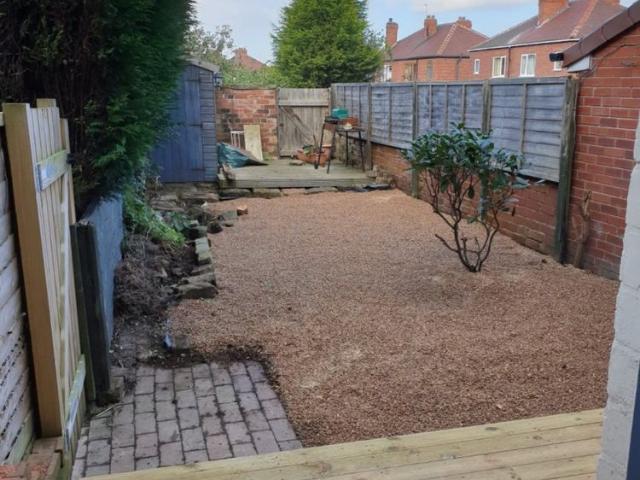 2 bed Terraced To Let