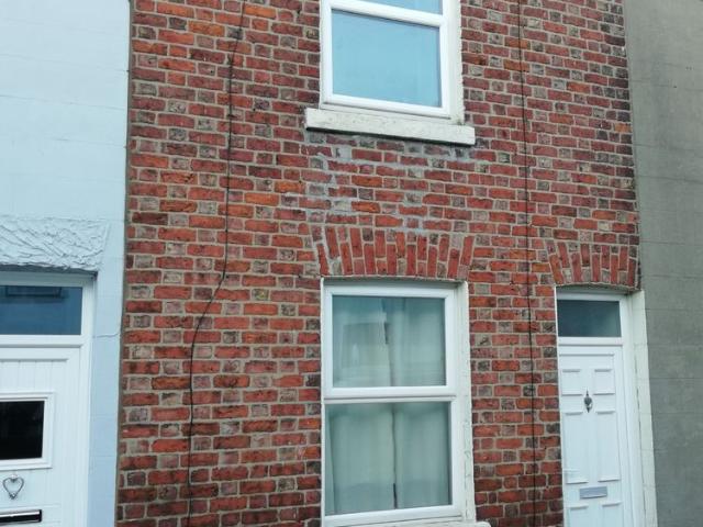 2 bed Terraced House