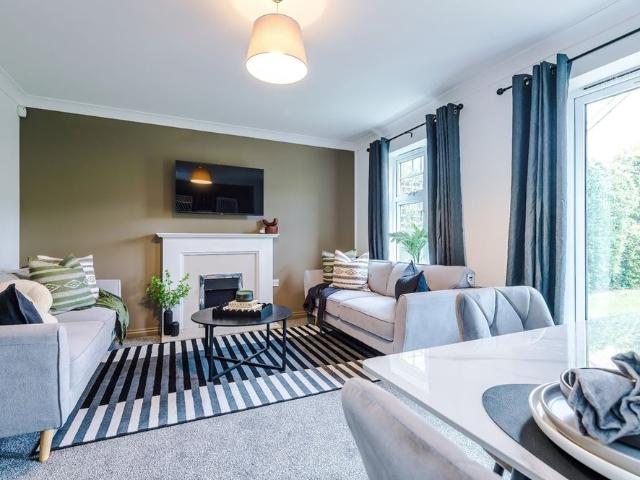 2 Bed Terraced House, Tavistock Close, LS12