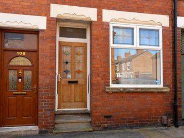 2 bed Terraced House To Let