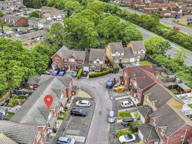 2 bed Terraced House To Let