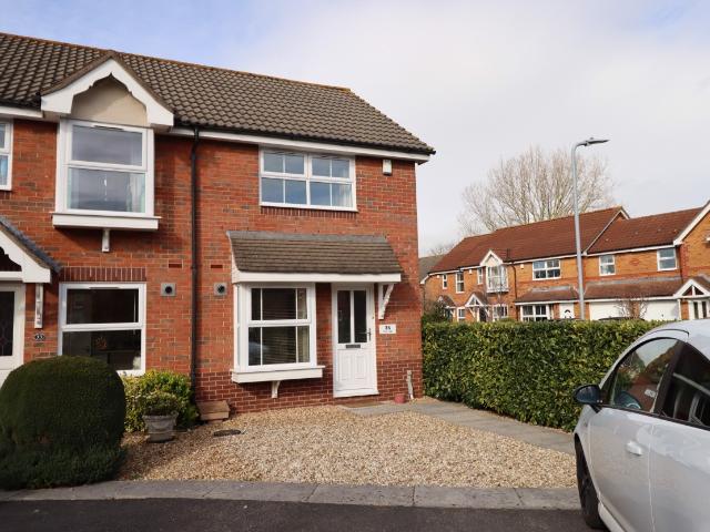 2 bed Terraced House To Let