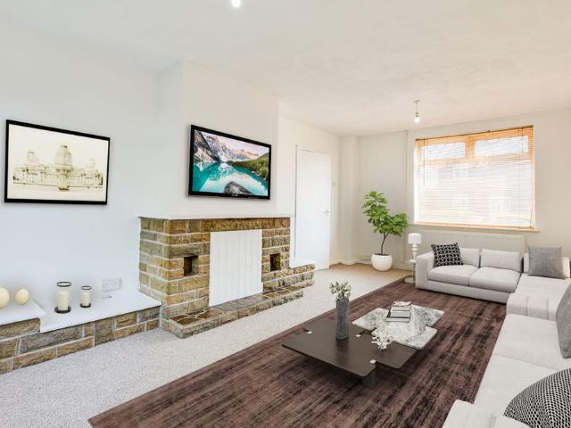 2 bed Terraced House To Let