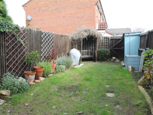 2 bed terraced house to rent in Murden Way, Beeston, Nottingham, NG9 2WF