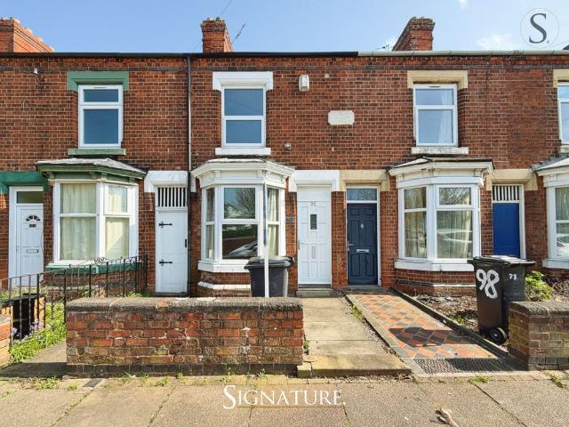 2 bed terraced house to rent in Milligan Road, Leicester