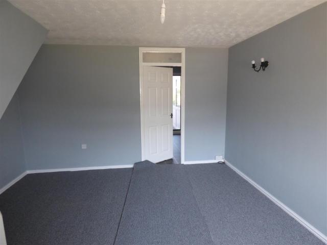 2 bed terraced house to rent in Broad Oak Drive, Stapleford, NG9 7AU