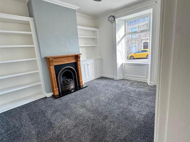 2 bed terraced house to rent in Hermitage Street, Blackburn, BB1