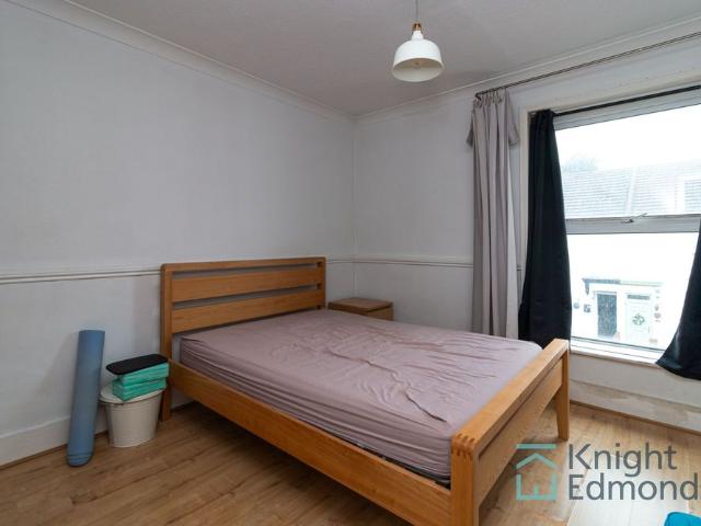 2 bed terraced house to rent in John Street, Maidstone, ME14