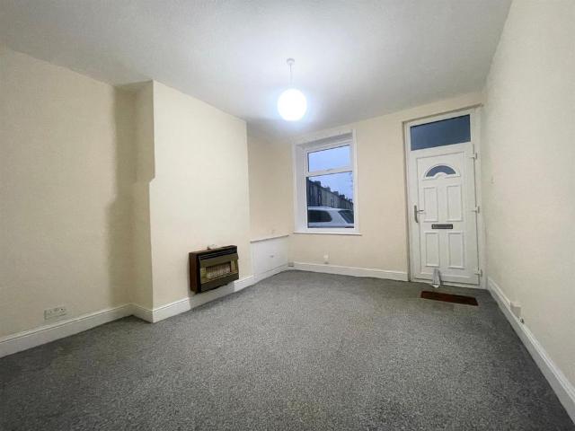 2 bed terraced house to rent in Shale Street, Burnley, BB12