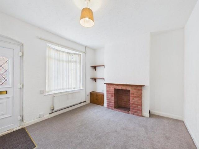 2 BED Terraced House To rent