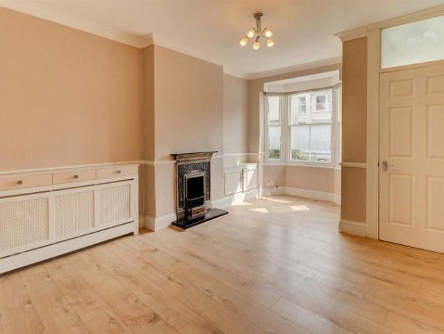 2 BED Terraced House To rent