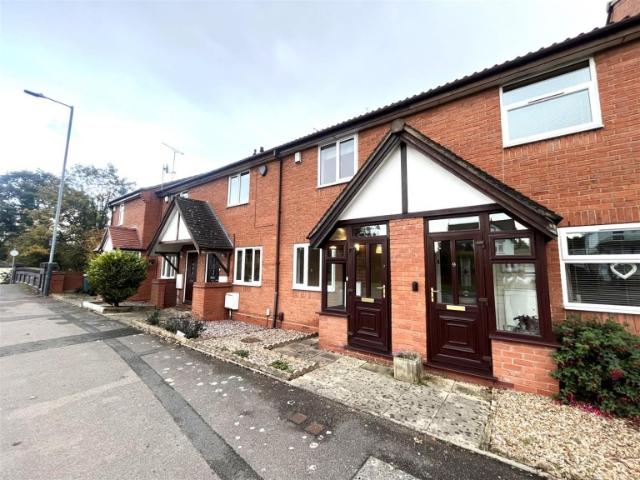 2 BED Terraced House To rent
