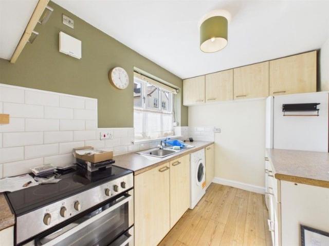 2 BED Terraced House To rent