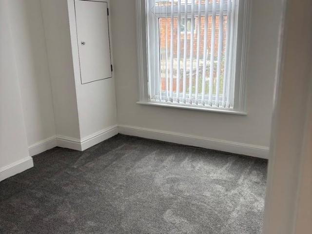 2 Bed Terraced House, Tudor Road, CH42