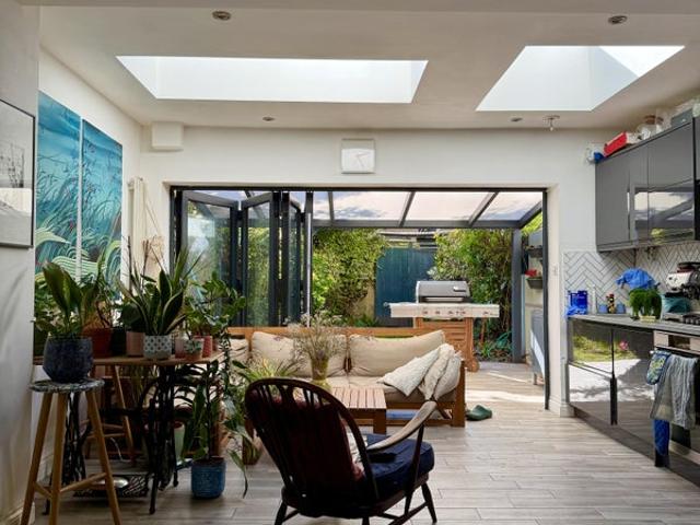 2 Bed Terraced House, Westfield Road, W13