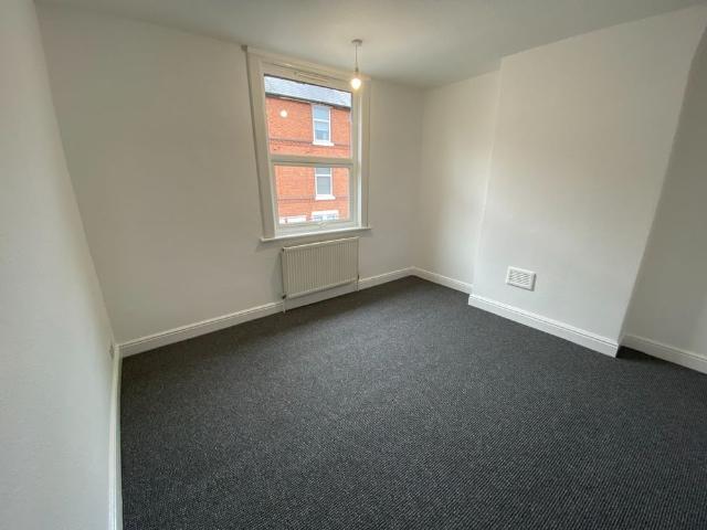 2 Bed Terraced House, Wilford Crescent East, NG2