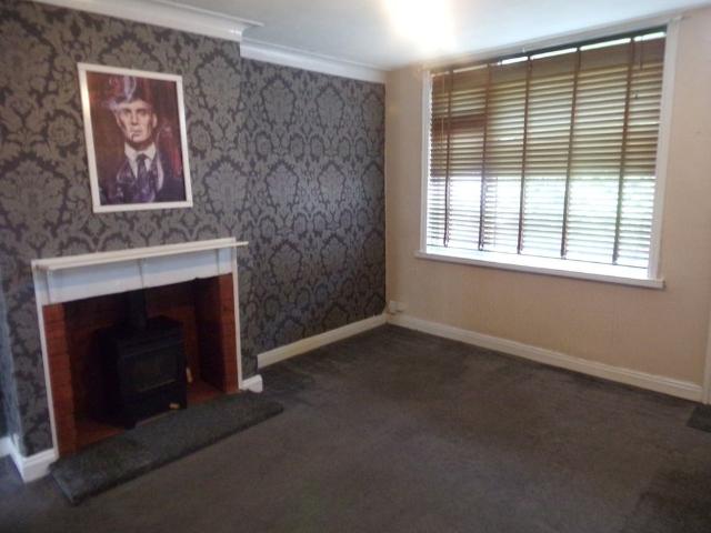 2 Bed Terraced House, Woodlea Mount, LS11