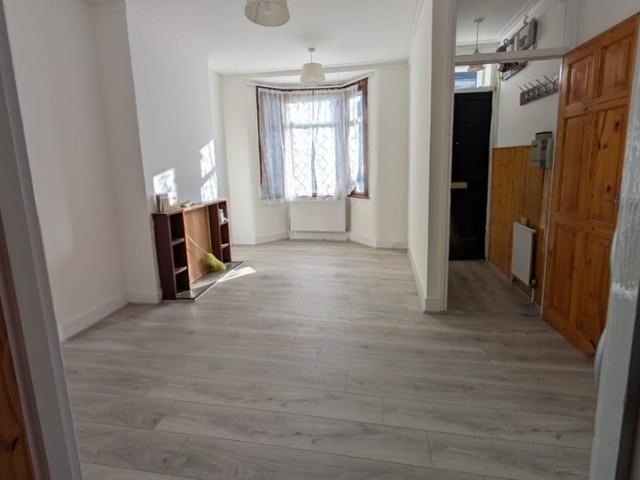 2 Bed Terraced House, Aldworth Road, E15