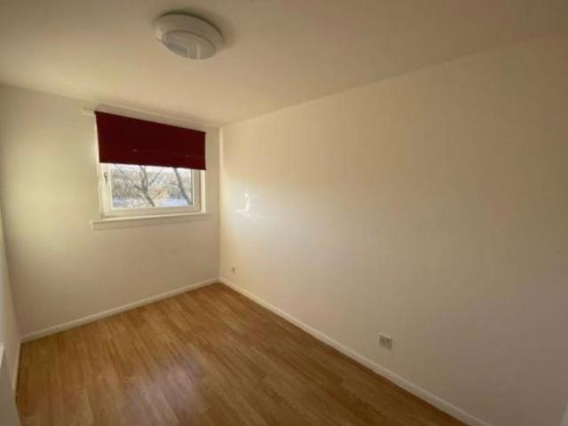 2 Bed Terraced House, Ardargie Grove, G32