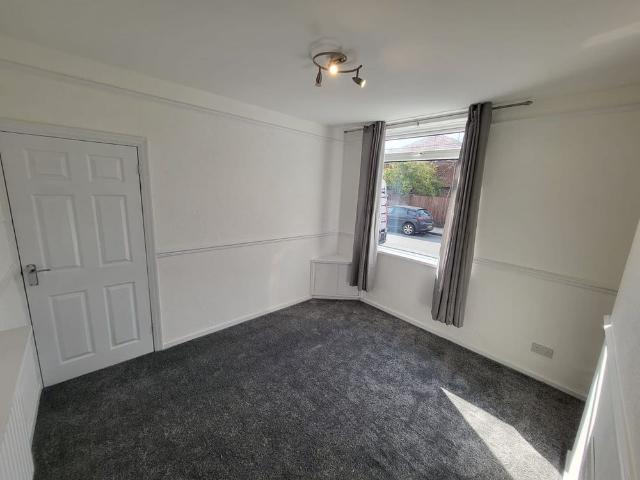 2 Bed Terraced House, Benton Street, M9