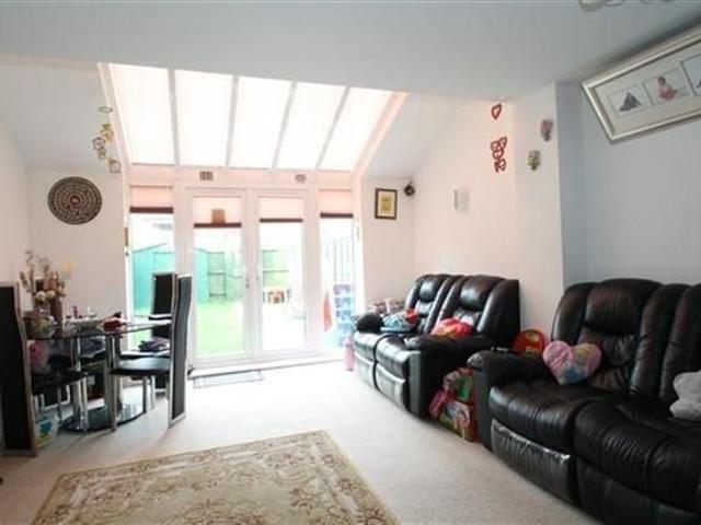 2 Bed Terraced House, Birch Walk, IG3