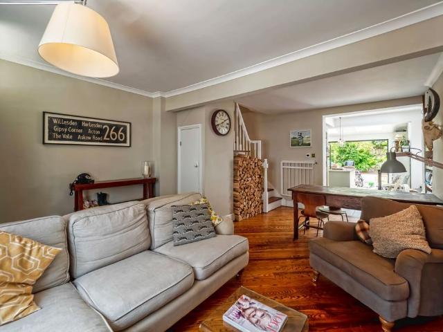 2 Bed Terraced House, Cambridge Cottages, TW9