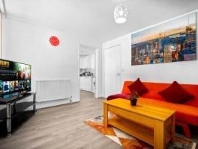 2 Bed Terraced House, Carpenters Court, B12