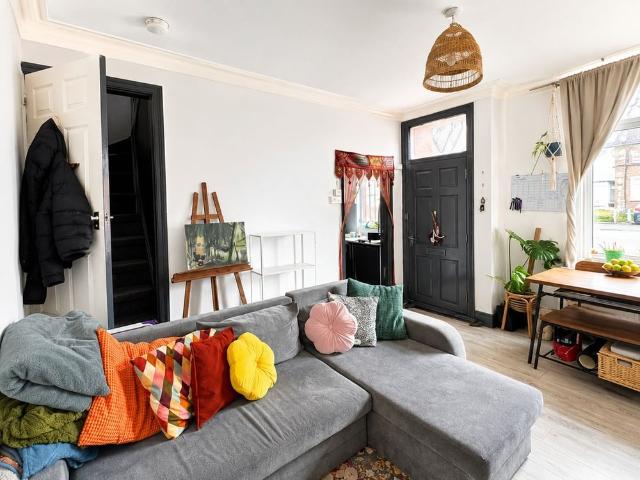 2 Bed Terraced House, Christopher Road, LS6