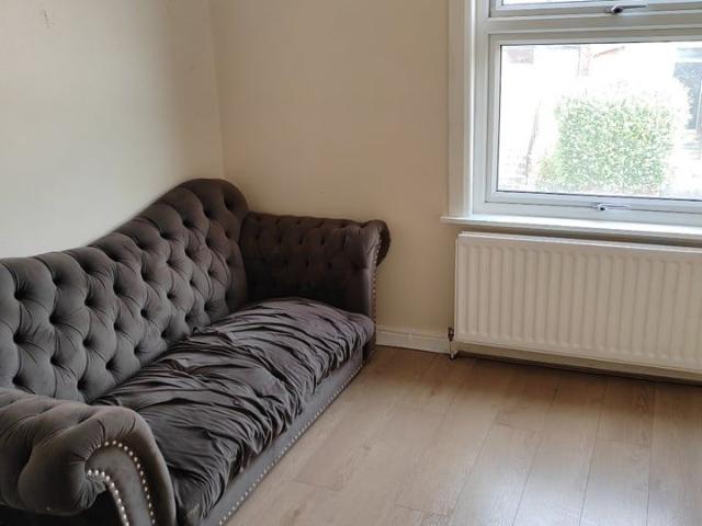 2 Bed Terraced House, Conway Terrace, LS8