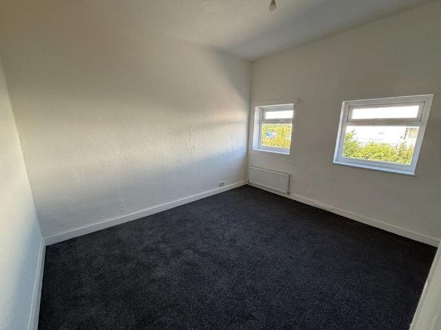 2 Bed Terraced House, Cutland St, M40