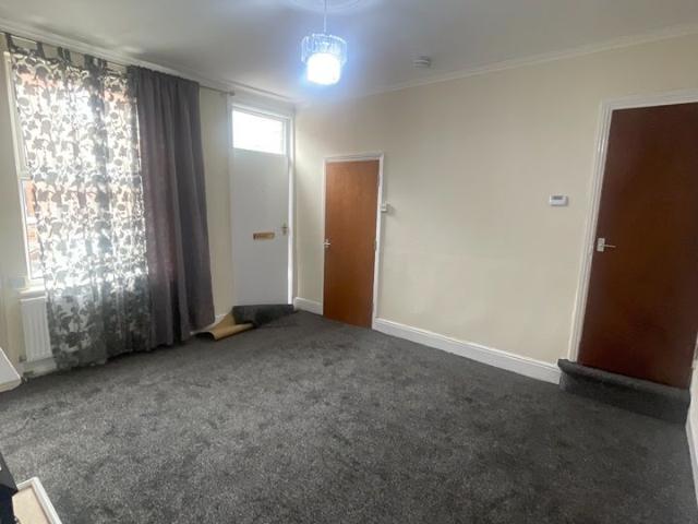 2 Bed Terraced House, Dobson Grove, LS11