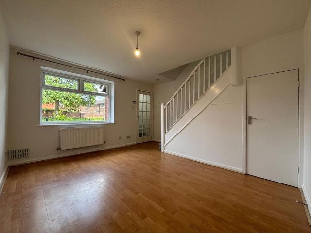 2 Bed Terraced House, Elizabeth St, M8