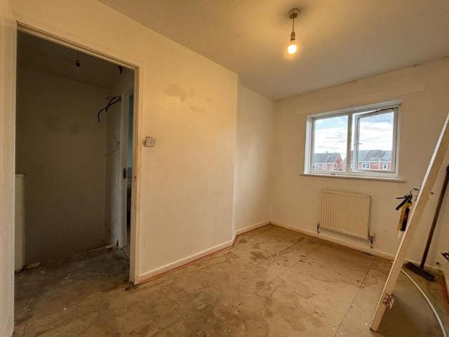 2 Bed Terraced House, Elizabeth St, M8
