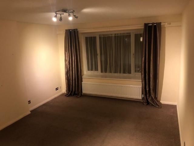 2 Bed Terraced House, Ferngill Close, NG2